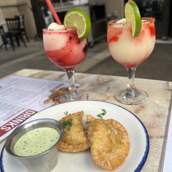 CYCLONE ANAYAS TEX MEX KITCHEN - Updated June 2024 - 366 Photos & 375 ...