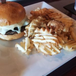 CRAFT BURGER BAR - 274 Photos & 162 Reviews - 2947 Shore Dr, Virginia ...