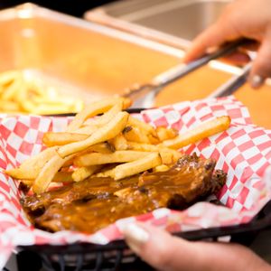 COOK OUT - Updated October 2025 - 28 Photos & 84 Reviews - 3244 Capital ...