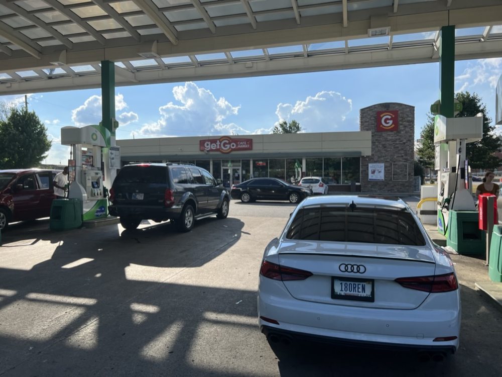 GETGO - Updated September 2025 - 14 Photos - 5201 N Keystone Ave ...