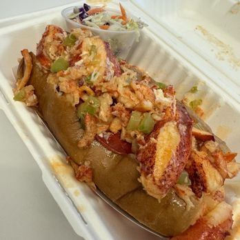 SAM’S CHOWDER MOBILE - Updated October 2024 - 257 Photos & 152 Reviews ...