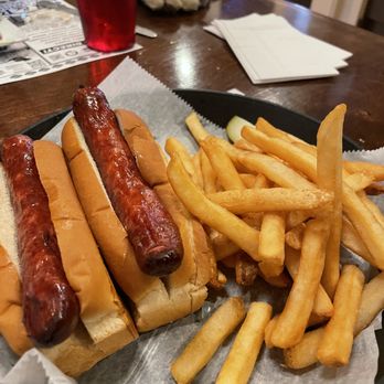 DAN’S PLACE - Updated May 2025 - 230 Photos & 292 Reviews - 880 Victory ...