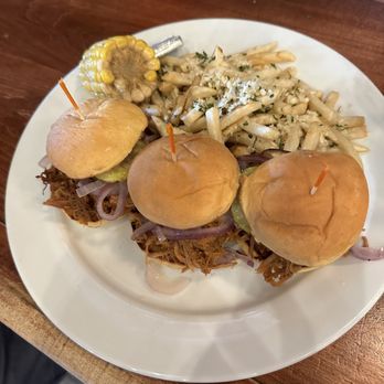 EMIGRANT OUTPOST - Updated November 2025 - 35 Photos & 73 Reviews - 70 ...