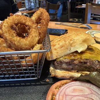 SQUATTERS PUB BREWERY - Updated December 2024 - 1137 Photos & 1476 ...