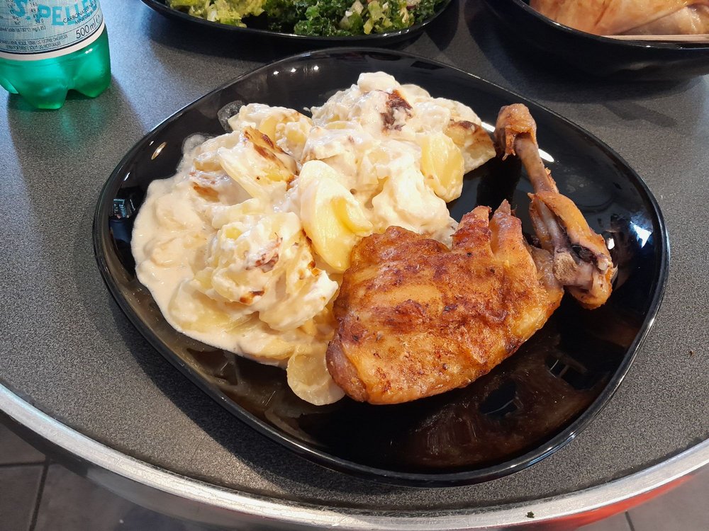 CRAZY CHICKEN - Updated June 2025 - Rosenvængets Allé 1, København ...