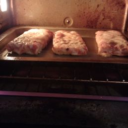 VICTORY PIG PIZZA & BARBECUE - Updated October 2025 - 33 Photos & 82 ...