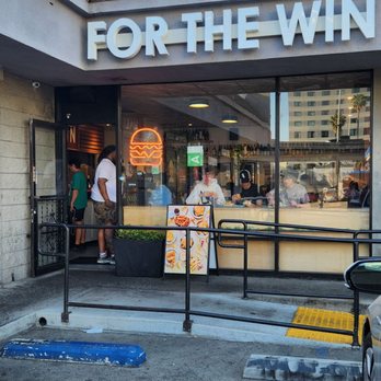FOR THE WIN - Updated May 2024 - 690 Photos & 1020 Reviews - 6221 ...