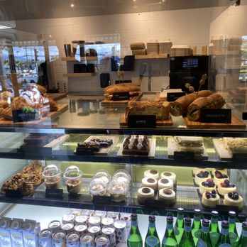 MOMONA BAKERY AND COFFEE SHOP - Updated June 2024 - 378 Photos & 158 ...