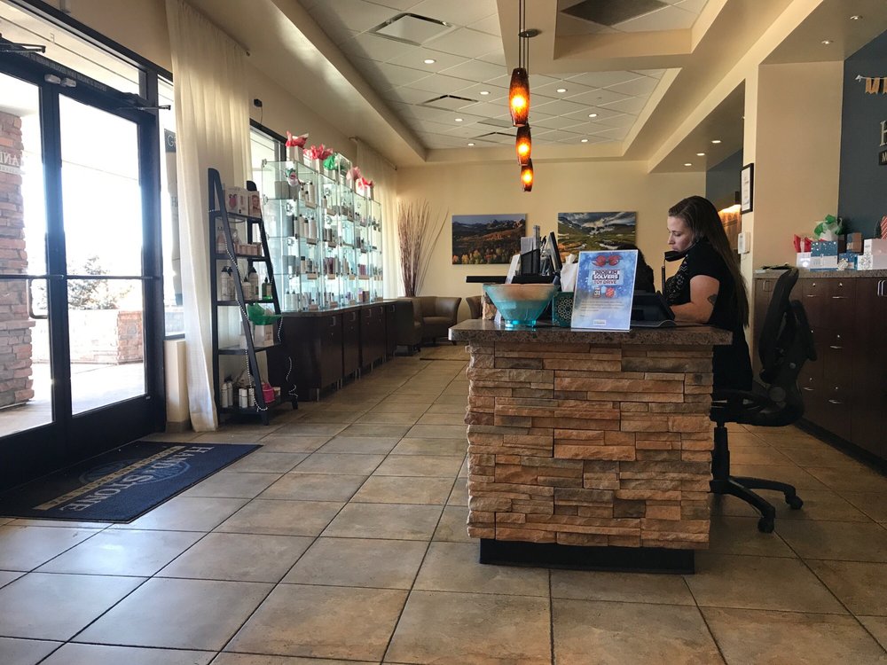Hand And Stone Tamarac