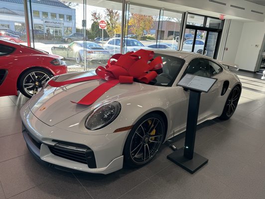 NEW COUNTRY PORSCHE OF GREENWICH - Updated June 2026 - 27 Photos & 45 ...