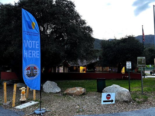 CRESCENTA VALLEY PARK - Updated January 2026 - 157 Photos & 24 Verified ...