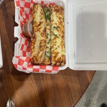 MONJUNIS ITALIAN CAFE - Updated December 2025 - 312 Photos & 207 ...