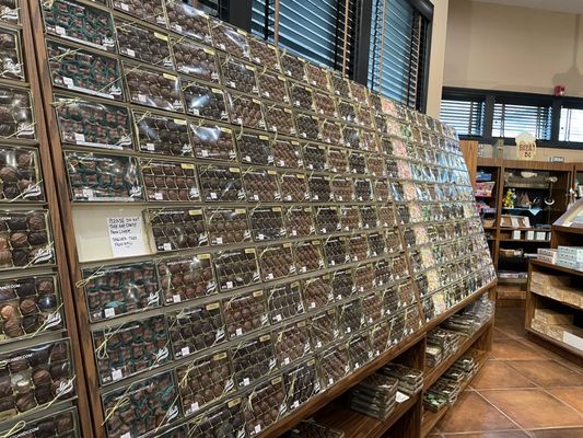 STUTZ CANDY - Updated December 2025 - 17 Photos & 16 Reviews - 8701 ...