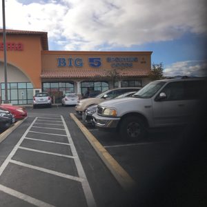 BIG 5 SPORTING GOODS - Updated March 2025 - 26 Reviews - 1140 S Decatur ...