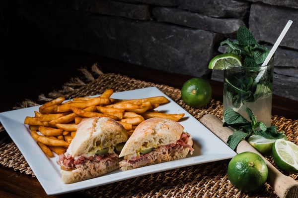 MOJITO HOUSE BAR & RESTAURANT - Updated September 2025 - 26 Photos & 10 ...