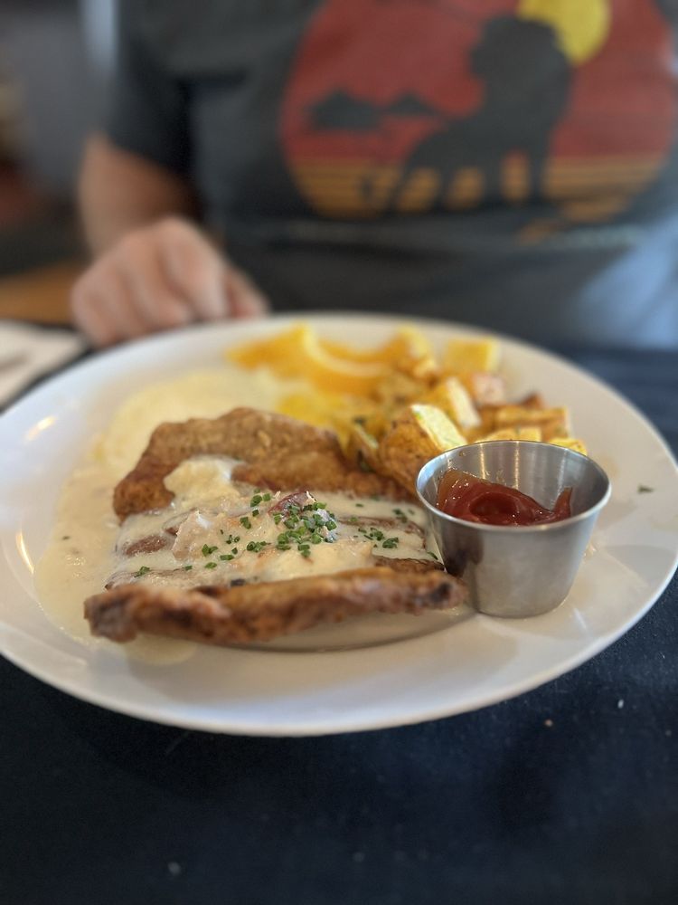 SAVORY CAFE - Updated November 2025 - 242 Photos & 377 Reviews - 722A ...