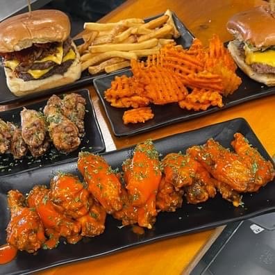 REEDS BAR AND GRILL - Updated September 2024 - 16 Photos - 238 E ...