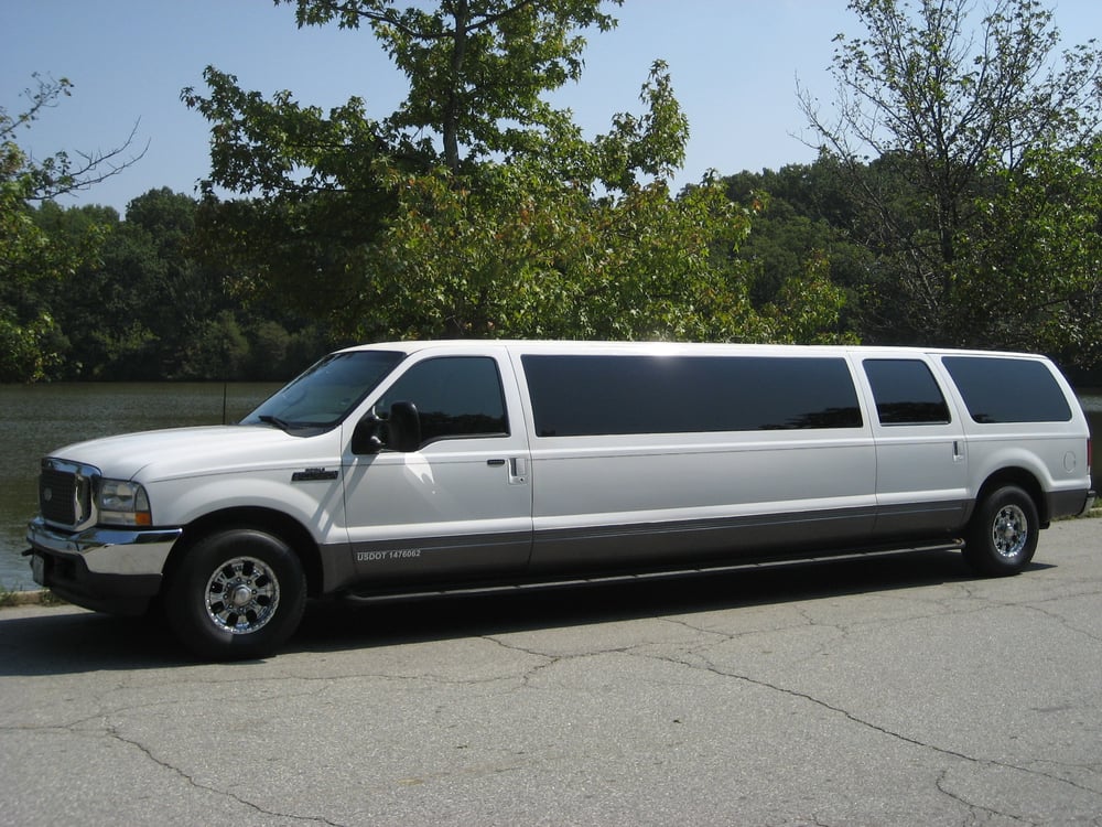 STARLIGHT LIMOUSINE SERVICE - Updated September 2025 - 35 Kirby St ...