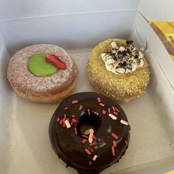 MOONBRIDGE DOUGHNUT STUDIO - Updated August 2024 - 272 Photos & 158 ...