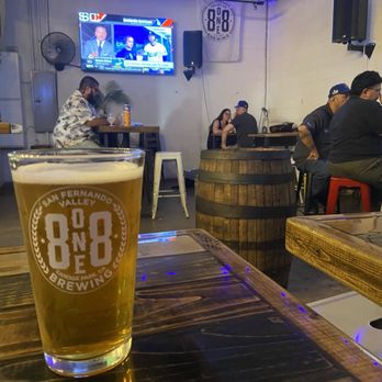 818 BREWING - Updated April 2025 - 324 Photos & 203 Reviews - 8953 De ...