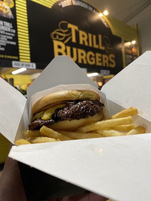 TRILL BURGERS - 26 Photos & 25 Reviews - 3607 S Shepherd Dr, Houston ...