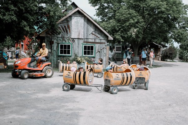 CLOVERMEAD - 133 Photos - 11302 Imperial Road, Aylmer, Ontario ...