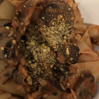 BETTS - Updated June 2024 - 196 Photos & 168 Reviews - 2000 E 9th St ...