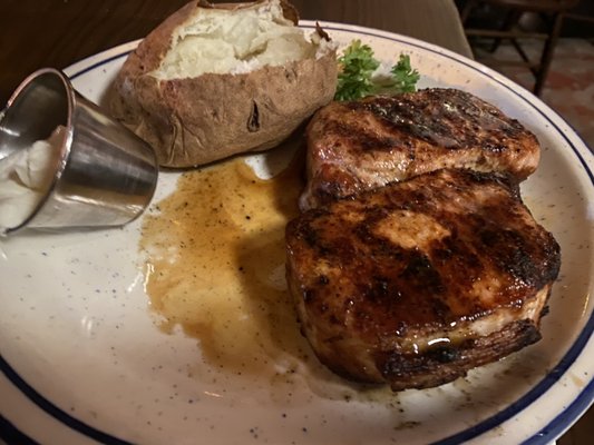 THE BEVERLY DEPOT RESTAURANT - Updated December 2024 - 51 Photos & 173 ...