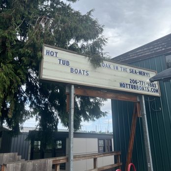 HOT TUB BOATS - 171 Photos & 139 Reviews - 2520 Westlake Ave N, Seattle, Washington - Boating ...