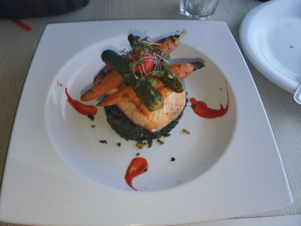 LION FISH - Updated July 2025 - 111 Photos & 45 Reviews - Paseo del Río ...