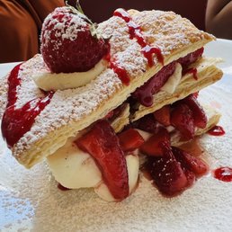 TOULOUSE CAFÉ AND BAR - Updated April 2025 - 1113 Photos & 602 Reviews ...