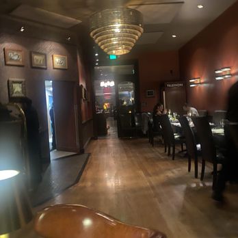 STARK’S STEAK & SEAFOOD - Updated November 2024 - 1793 Photos & 1758 ...