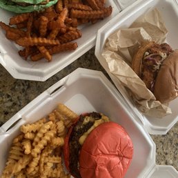 WULF BURGER - 285 Photos & 333 Reviews - 9250 Dallas Pkwy, Frisco ...