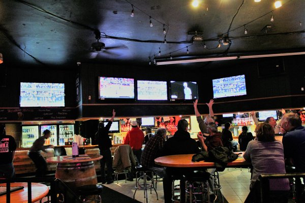 RED’S ALE HOUSE & GRILL - Updated January 2026 - 11 Reviews - 84 Main ...