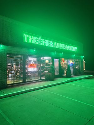 EMERAUDE BAKERY - Updated November 2025 - 22 Photos & 15 Reviews - 9904 ...