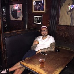 7B HORSESHOE BAR AKA VAZACS - Updated June 2025 - 79 Photos & 224 ...