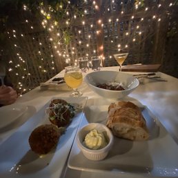 RED TAVERN - Updated August 2025 - 208 Photos & 365 Reviews - 1250 ...