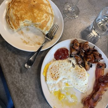 MOSS BAY HALL - Updated March 2025 - 223 Photos & 128 Reviews - 111 ...