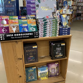 HALF PRICE BOOKS - Updated January 2026 - 15 Photos & 15 Reviews - 959 ...