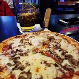 ERBELLI’S GOURMET PIZZERIA, ITALIAN BISTRO & PUB - Updated July 2025 ...