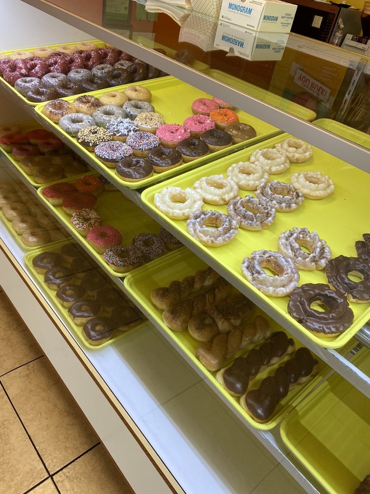 J&J DONUTS - Updated May 2024 - 29 Photos & 30 Reviews - 13100 Colony ...