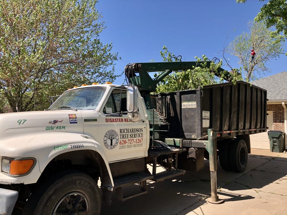 RICHARDSON TREE SERVICE - Updated June 2026 - 23 Photos - Hutchinson ...