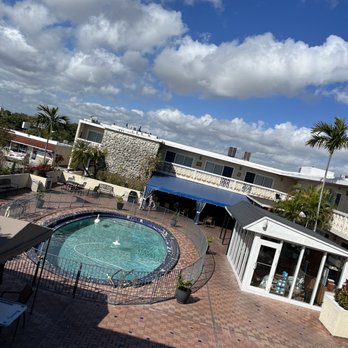 THE POINTE OF NORTH GABLES - Updated July 2025 - 5890 SW 8th St, West ...