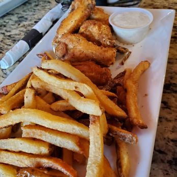 HILLTOWN TAVERN - Updated December 2025 - 189 Photos & 179 Reviews ...