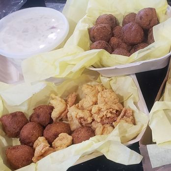 FISHBONE SEAFOOD WOODLAND HILLS - Updated November 2024 - 135 Photos ...