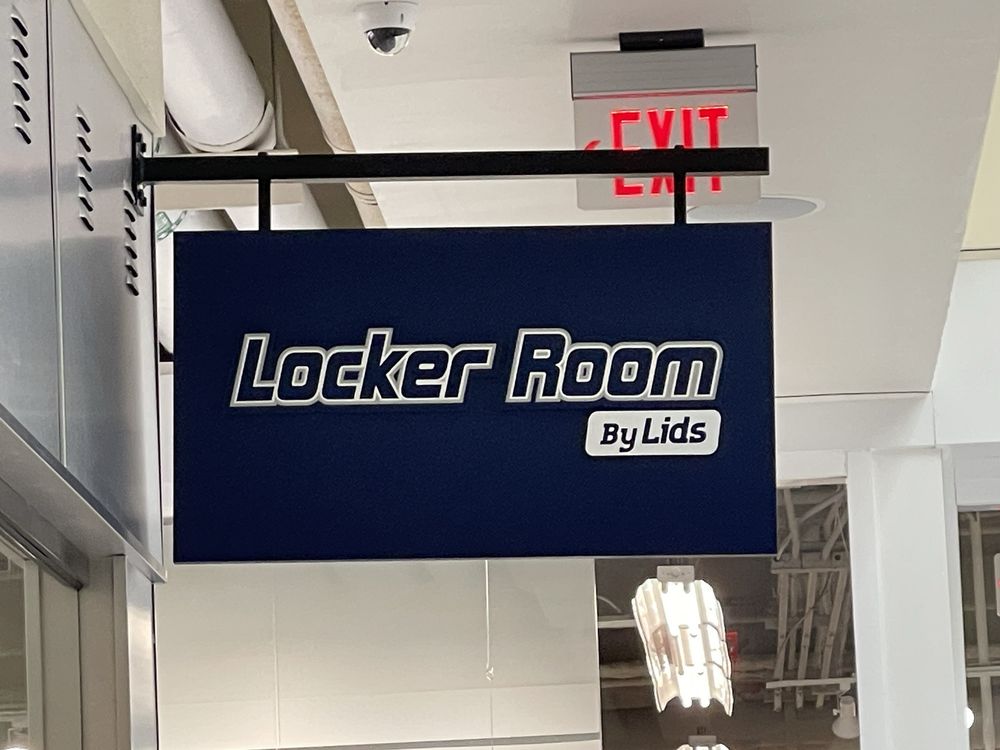 LIDS LOCKER ROOM - Updated December 2025 - 500 Port Of New Orleans, New ...