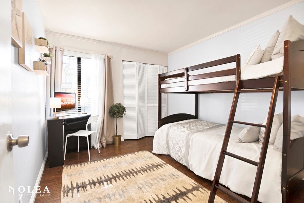 SILVER STAGING - Updated July 2025 - 22 Photos - San Diego, California ...