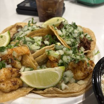 LOCOZ TACOZ - Updated December 2025 - 123 Photos & 97 Reviews - 7374 ...