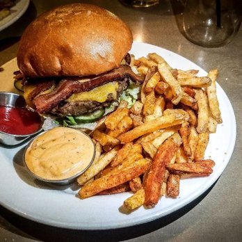 STAYMAKER AT JOURNEYMAN DISTILLERY - Updated December 2024 - 405 Photos ...