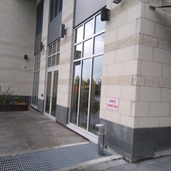 DRIP HOUSE - Updated December 2025 - 36 Photos - 121 Parkdale Avenue ...